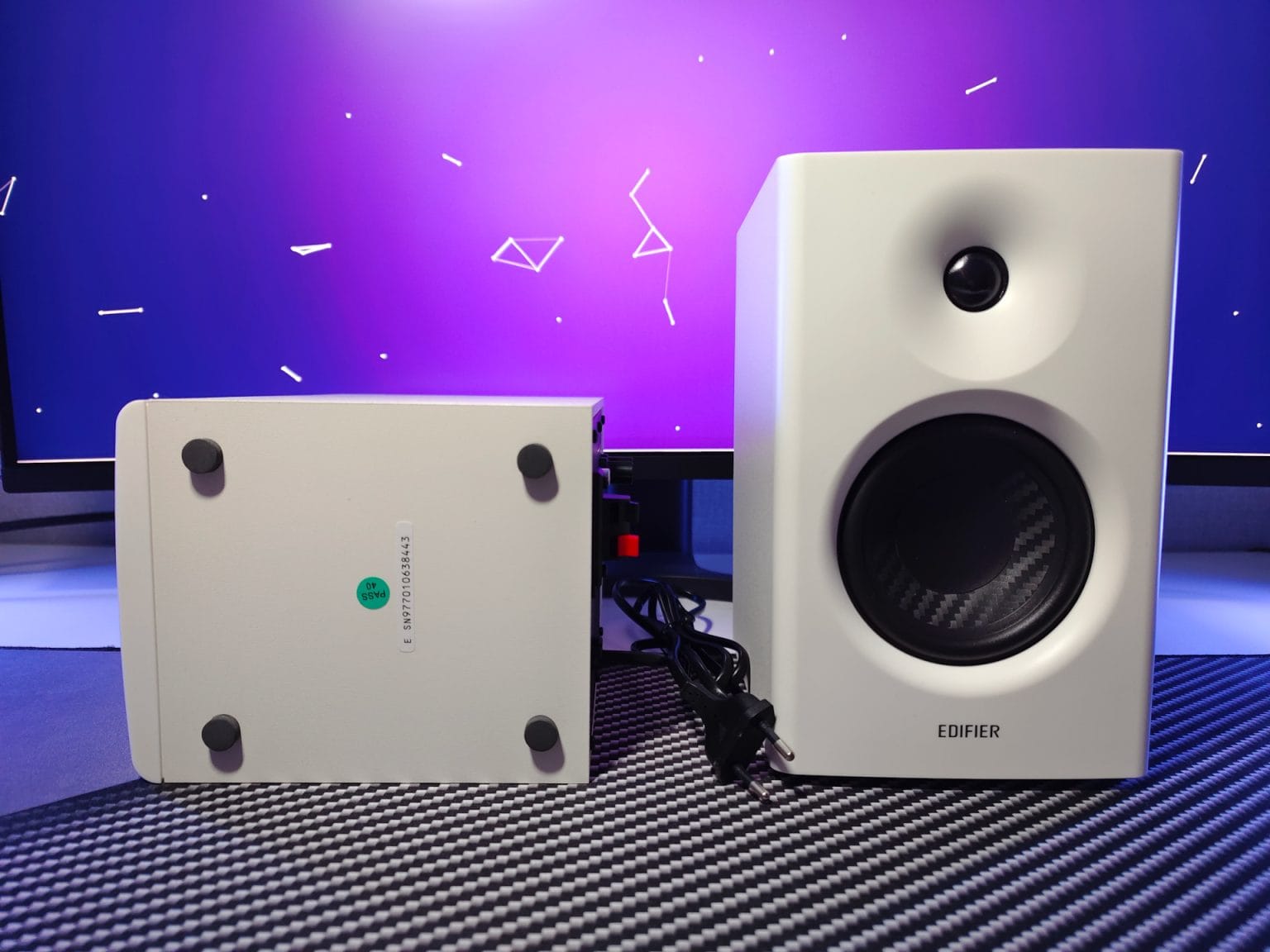 Edifier MR4 Studio Monitors Review: Cost little, sound good