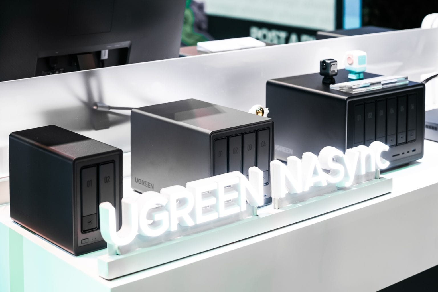 UGREEN NASync iDX6011 and iDX6011 Pro: New AI NAS introduced