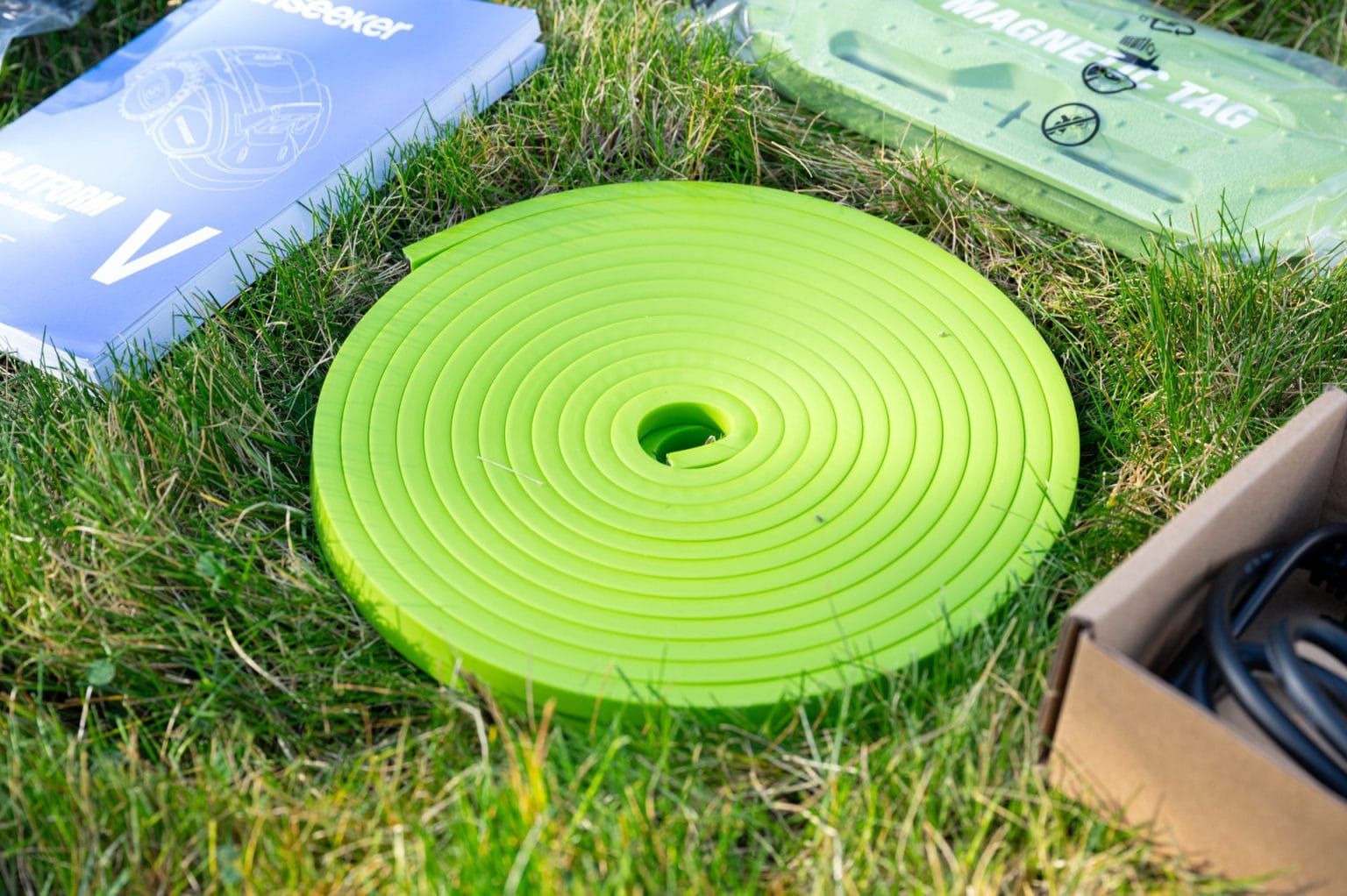 Sunseeker V3 review – Simply park and start mowing
